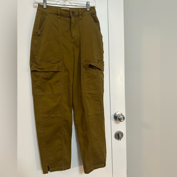 Universal Thread | Pants & Jumpsuits | Universal Cargo Pants | Poshmark